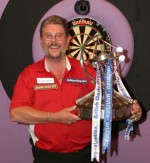 Winmau Sign Egyptian Darts Star, Sherif Mounir